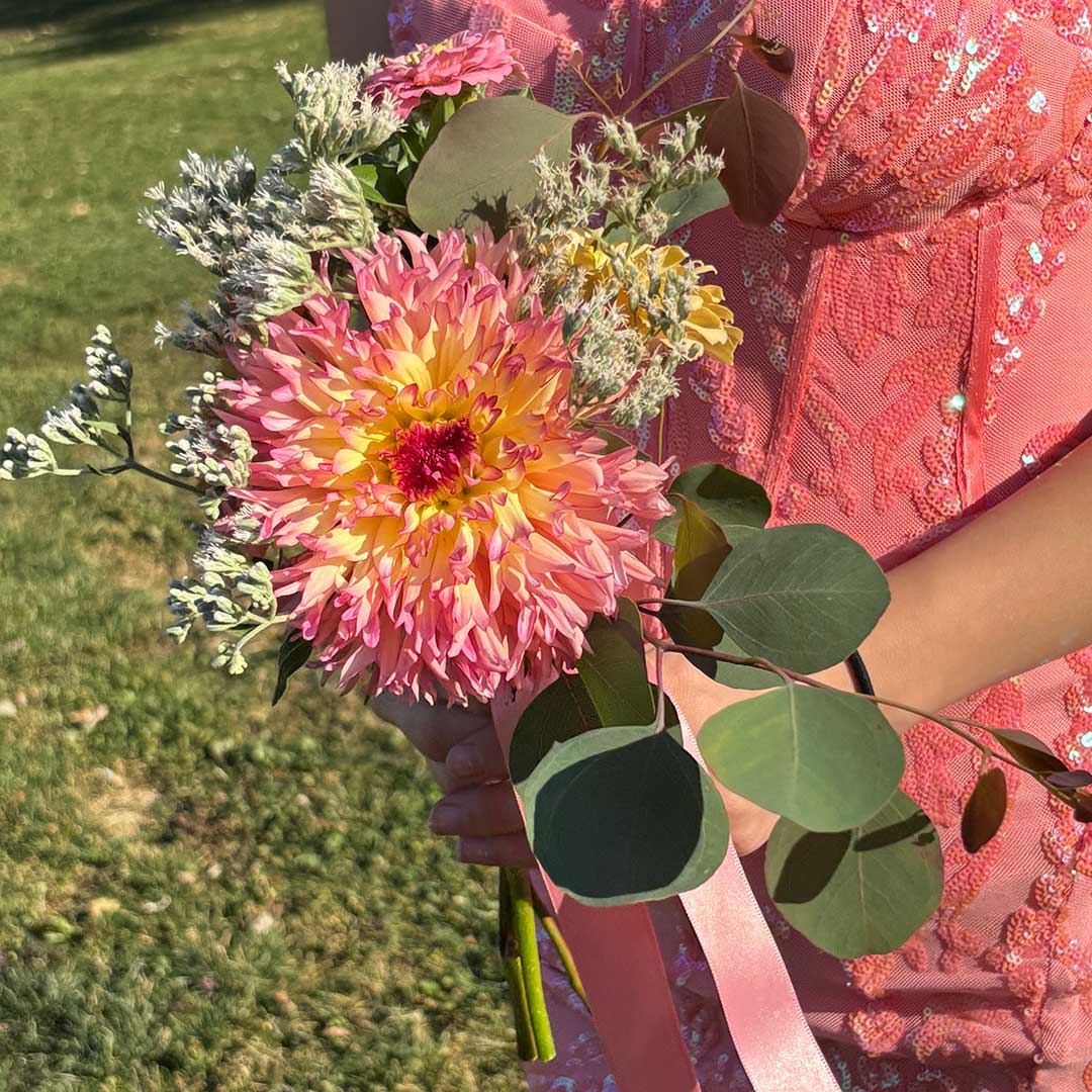 Handheld Posy | Perfect for Homecoming & Prom – Dirty Hoe Flower Farm
